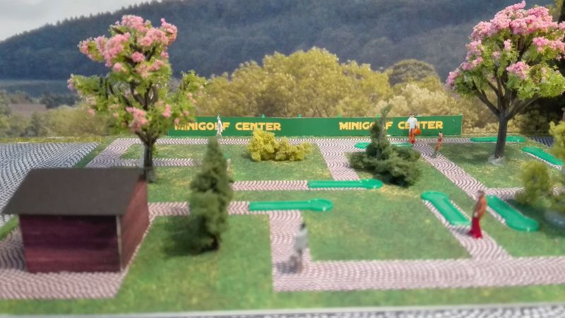 Minigolf Anlage | Spur N 1:160 | Bausatz | Golf | Golfanlage mit Kiosk